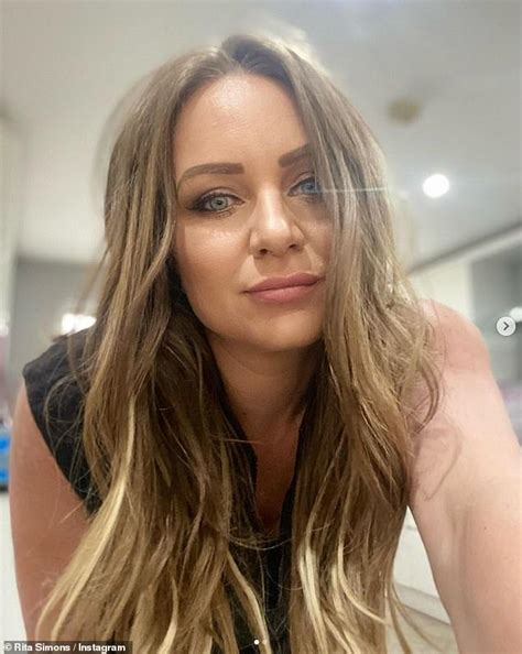 Rita Simons 47 Reveals She Underwent A Hysterectomy Daily Mail Online