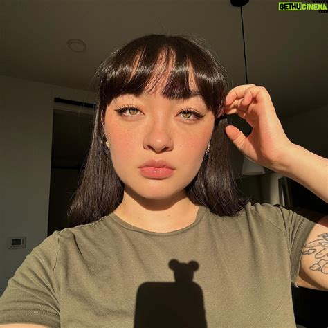 Mxmtoon Wiki Biography Age Gallery Spouse And More