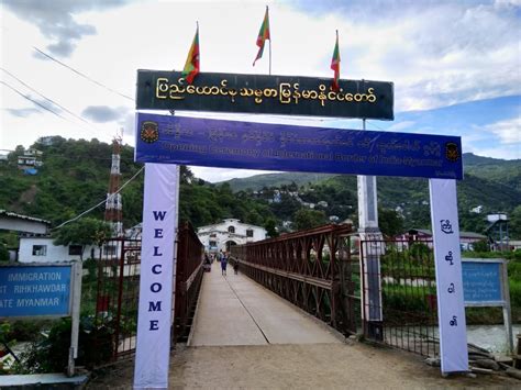 မြန်မာ အိန္ဒိယ နယ်စပ်ကုန်သွယ်ရေး တောတွင်းလမ်းကြောင်းဖြင့် ကုန်သွယ်နေ