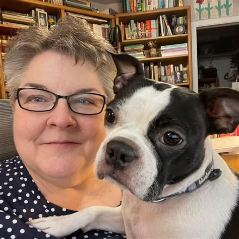 Cyndi Ingle Gle • Threads Say More