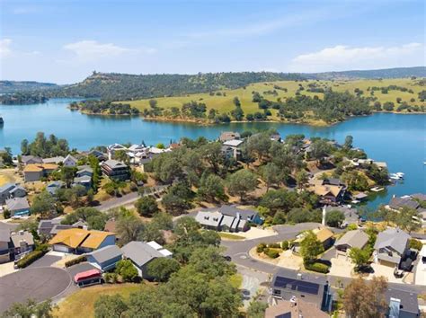 Lake Tulloch Waterfront Copperopolis Ca Real Estate 86 Homes For