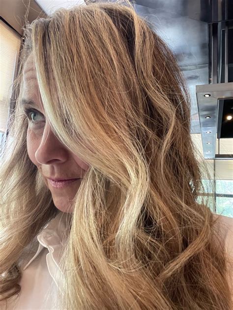 Lori Mazor On Linkedin This Is Ai Hair Its A Real Photo Of My Real