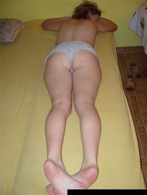 Amateur Blonde Milf Lingerie 5ab36fd149b05 1600x1200 Porn Pic