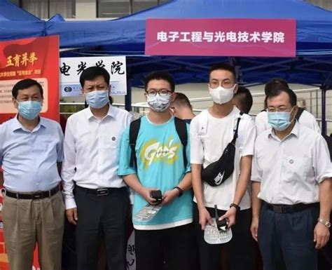 电光学院迎新日——2022级“萌新”驾到！ 南京理工大学 智能计算成像实验室 Scilab