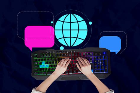 합성 콜라주 그림 손 타자 키보드 컴퓨터 코딩 회로망 연결하다 웹 메시지 특이한 판타지 광고판 만화 진 과로에 대한 스톡 사진 및 기타 이미지 Istock