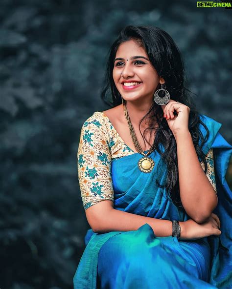 Maneesha Mahesh Wiki Biography Age Gallery Spouse And More