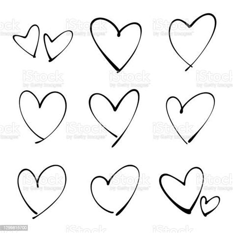 벡터 손으로 그린 어린이 같은 낙서 하트 아이콘 세트 흰색 배경에 검은 스트로크 하트 모양에 대한 스톡 벡터 아트 및 기타 이미지 하트 모양 그리기 드로잉 Istock