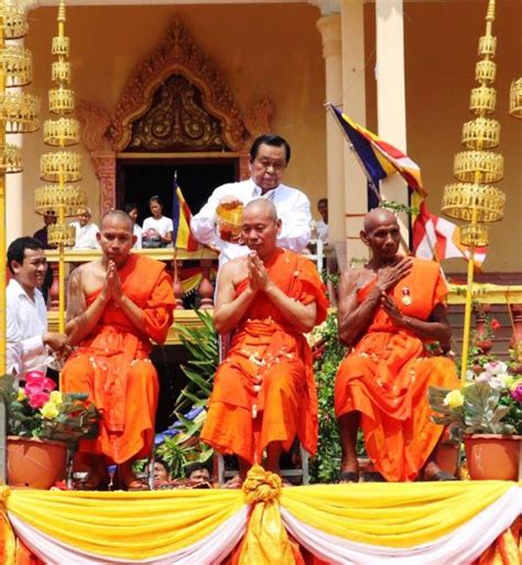 អនុប្រធានទី១រដ្ឋសភា៖ វត្តអារាម គឺជាថ្នាលបណ្តុះនូវចំណេះដឹង និងសីលធម៌យ៉ាងសំខាន់ ក្រសួងព័ត៌មាន