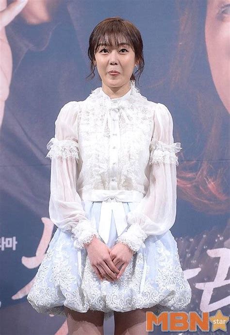 Kang Ye Won I 강예원 Picture Gallery Hancinema The Korean Movie
