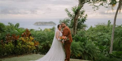 Emily Moonies Micro Wedding Featured On Brides And Weddings • Mil