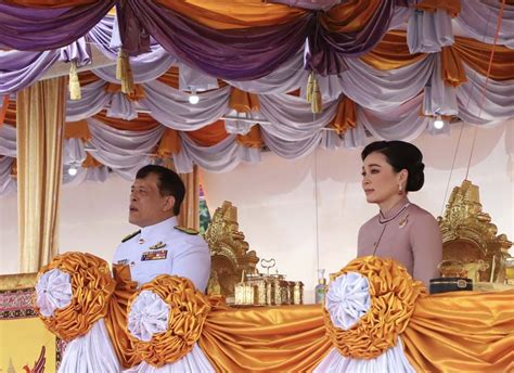 ในพระราชสำนัก ในหลวง พระราชินีเสด็จฯ พระราชพิธีพืชมงคลจรดพระนังคัล