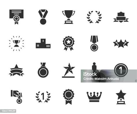 어워드 플랫 아이콘의 벡터 집합입니다 아이콘 메달 1 위 졸업장 트로피 조각상 왕관 월계수 화환 등이 포함되어 있습니다 픽셀 완벽 아이콘에 대한 스톡 벡터 아트 및 기타
