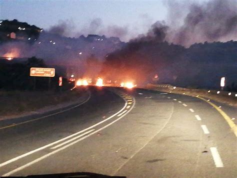 Protesters close N2 and R102 on KZN South Coast | Witness