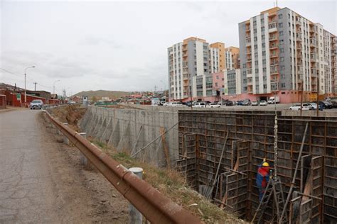 Цагаан байрнаас “Хүчит шонхор” зах хүртэл авто зам тавьж байна