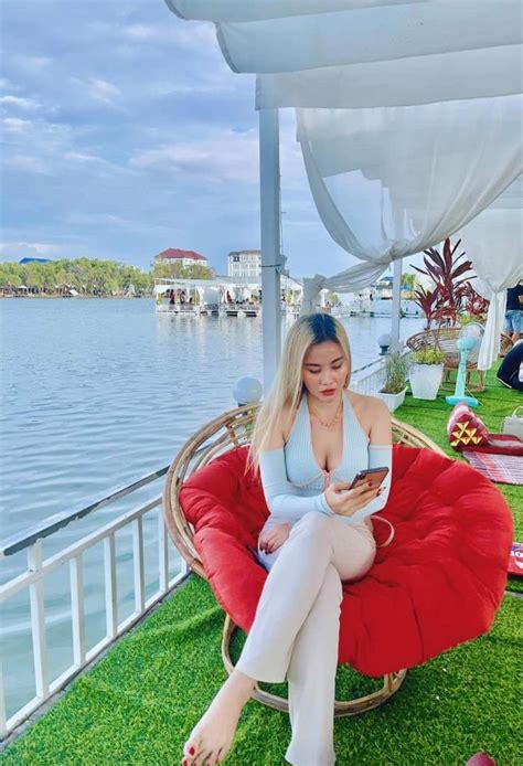 ส่องความสวย ญาดา สาวผู้ขอทุ่มสุดใจเพื่อกัมพูชา