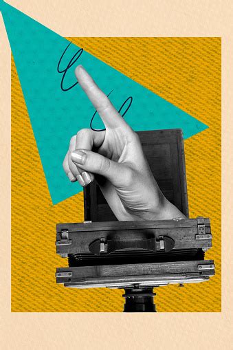 수직 스케치 3d 아트웍 콜라주 포스터 손 쇼 검지 손가락 엿보기 복고풍 카메라 촬영 카메라 캡처 간부 파파라치 0명에 대한 스톡 사진 및 기타 이미지 Istock