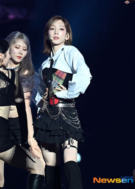 소녀시대 태연 변하지 않는 청순가련 미모 [포토엔hd] 뉴스인코리아