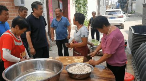 人民至上丨汤阴县委书记贾晓军看望慰问防汛转移安置群众工作