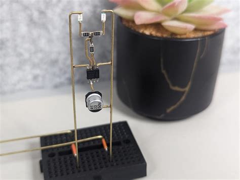 Test Your Capacity For Circuit Sculpture With Flashing Lights Hackaday
