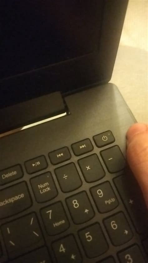 someone help me please my laptop is not turning on r computerhelp