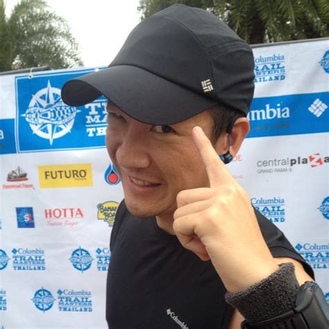 Peerapong Laoprapassorn Youtube