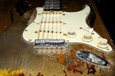 Rory Gallaghers 1961 Fender Stratocaster Ground Guitar