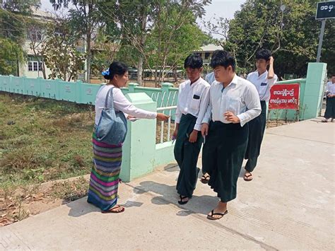 ဒိုက်ဦးမြို့နယ်၌ ကလေးအလုပ်သမားပပျောက်ရေး အသိပညာ‌ပေး လက်ကမ်းစာစောင်ဖြန့်ဝေ Information And