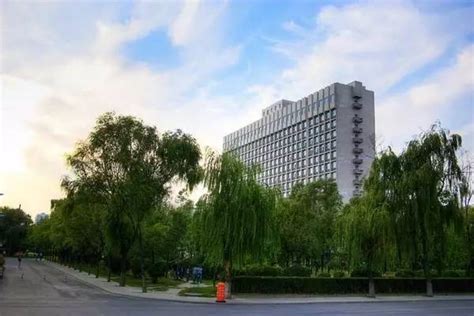 山西财经大学平阳校区 山西财大学东山校区 山西财大学北校区 大山谷图库