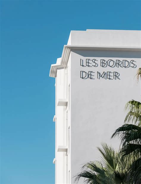 Les Bords De Mer