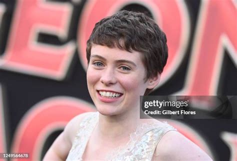 1 851 Sophia Lillis Photos And High Res Pictures Getty Images