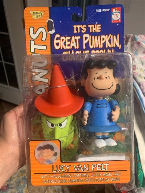 Peanuts Characters Lucy Costume