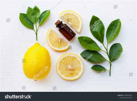 기름 튀기다 15068개가 넘는 로열티 프리 라이선스 대상 스톡 사진 Shutterstock