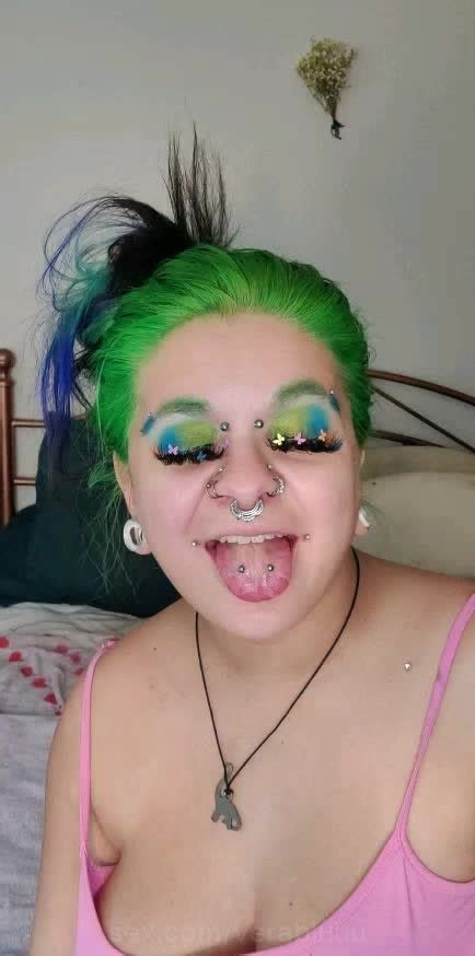 Verabluuu 🥀🤤😈🦇 Spit Drool Makeup