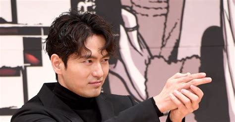 [사진]이진욱 카리스마 뽐내는 경찰