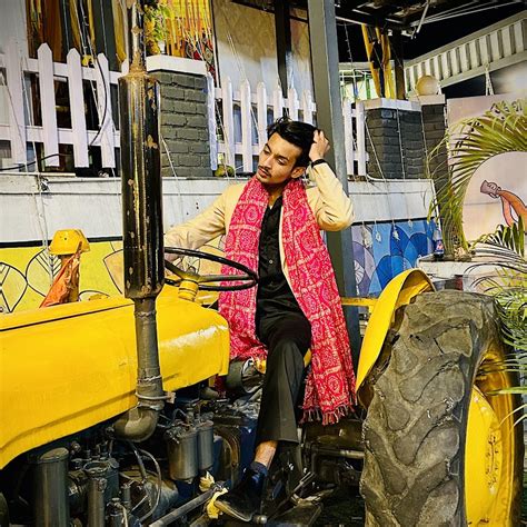 Ishan Chaudhary YouTube