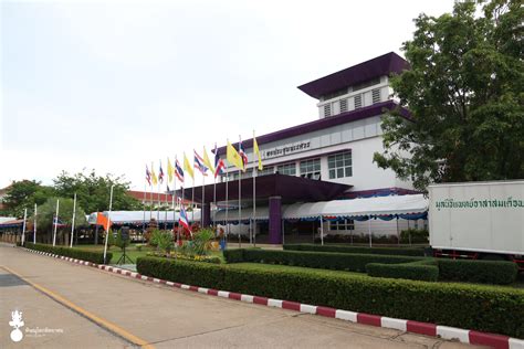 พิษณุโลกพิทยาคม โรงเรียนพิษณุโลกพิทยาคมร่วมรับเสด็จสมเด็จ