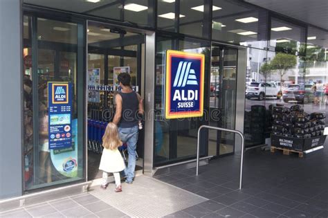 进入aldi超市的人 编辑类照片 图片 包括有 购物中心 徽标 商业 消物 商务 公司 消费者至上主义 169349656