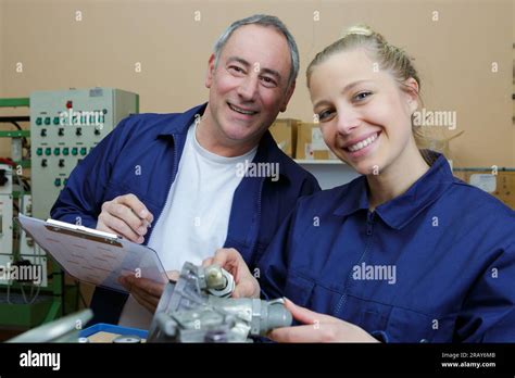 Landscape Picture Of Female Machine Engineering Apprentice Stock Photo Alamy