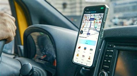 Waze Is Getting A Huge AI Upgrade That Fixes One Of Its Most Dangerously Distracting Features