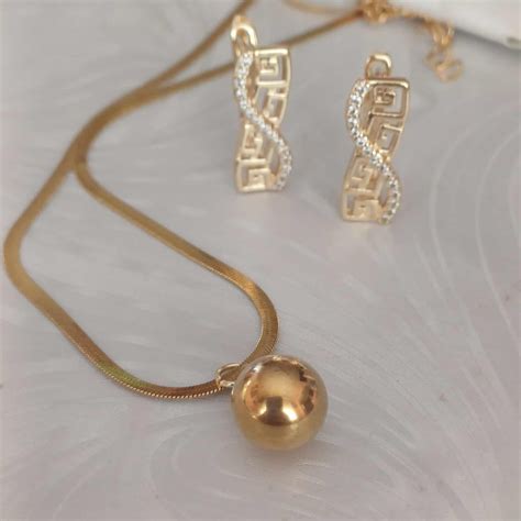 Картички и пожелания за рожден и имен ден Комплект от медицинска стомана Цена 19лв Facebook