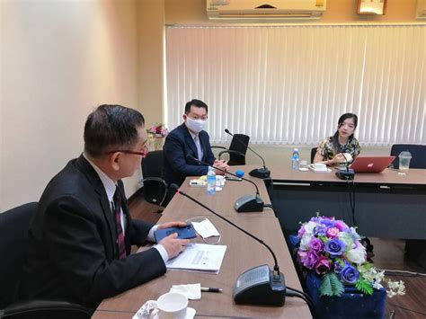 ประชุมคณะทำงานโครงการพัฒนาหลักสูตรเวชศาสตร์วิถีชีวิต วันที่ 2 มิถุนายน 2563 ดร นายแพทย์พรเทพ