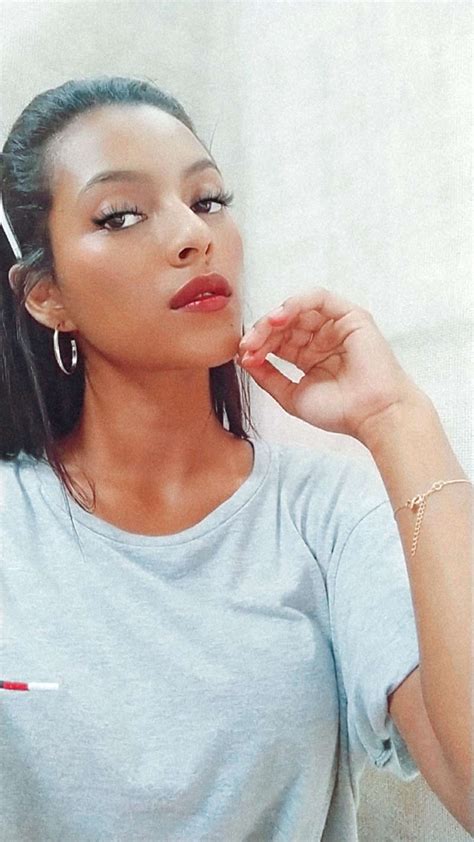 Nath Fischer Serviços Packs Fotos Vídeos E Perfis