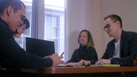 Custom Visualizations G Com Solutions Limited