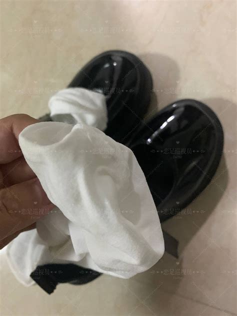susu on Twitter RT xunshiyuan 如果你是高跟控扫到这种猪腰子鞋哪怕带双香味十足的白袜子估计也会毫无波澜