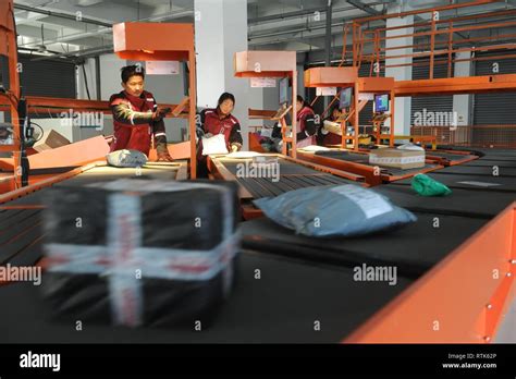 Automated Sorting System Hi Res Stock Photography And Images Alamy