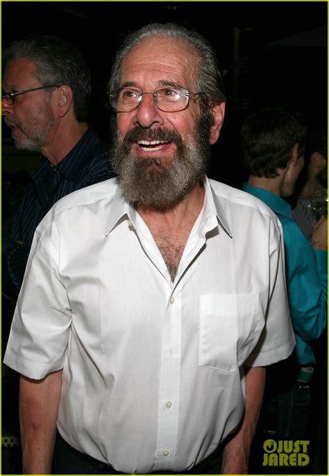 Fiddler On The Roof Star Chaim Topol Dies At Age 87 Photo 4904465 Rip Photos Just Jared