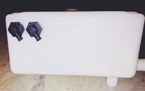 Rectangular Ppplastic Coolant Tanks For Industrial Trucks Feature