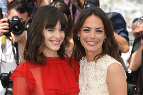 Stacy Martin At Le Redoutable Photocall Cannes Film Festival 0521