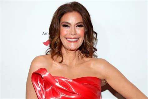 Desperate Housewives Teri Hatcher Defies Age As She Ditches Bra In Rubbery Dress Daily Star