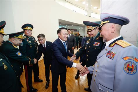 УИХ ын дарга Д Амарбаясгалан генералуудыг хүлээн авч хүндэтгэл үзүүлэв